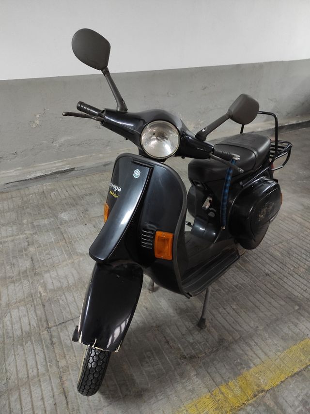 Vespa 125 FL elestart de segunda mano por 1.500 EUR en L'Hospitalet de Llobregat en WALLAPOP