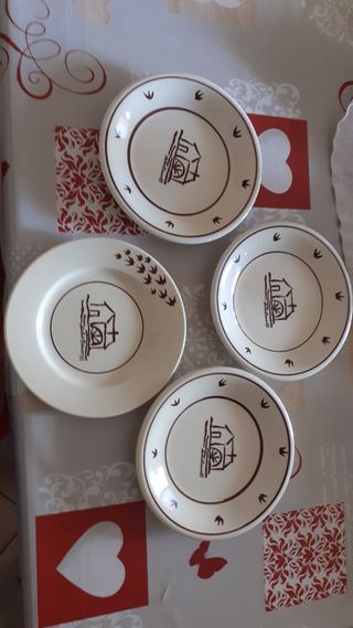 set 4 piatti piani piccoli mulino bianco