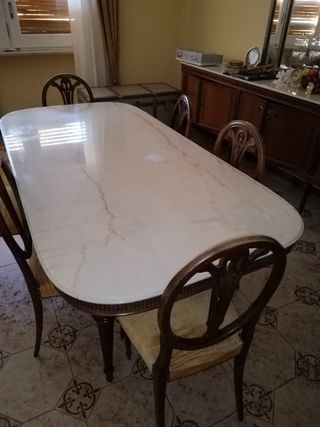 Tavolo salone pranzo