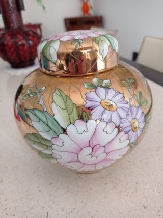 vaso in porcellana di Limoges 