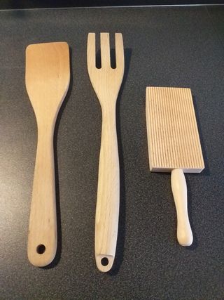 cucchiai legno e rigagnocchi