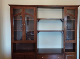 parete attrezzata in legno massello di noce