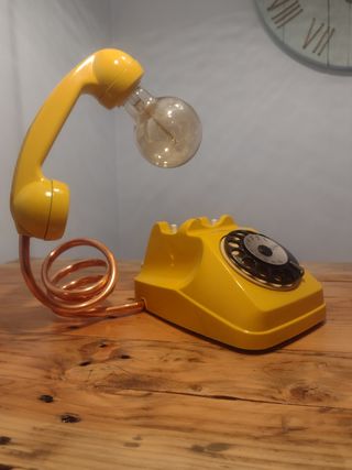 lampada telefono da tavolo