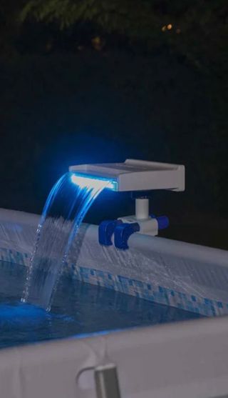 Cascata fontana led per piscina