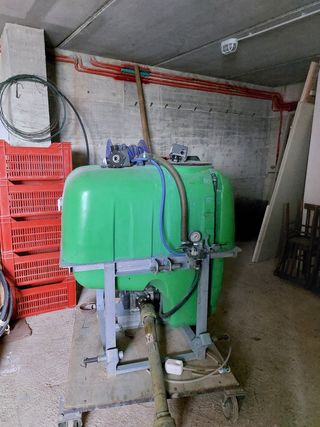 macchina per dare ramato oliveti vigneti
