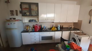 Cucina in laminato bianco