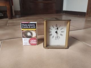 orologio da tavolo in ottone