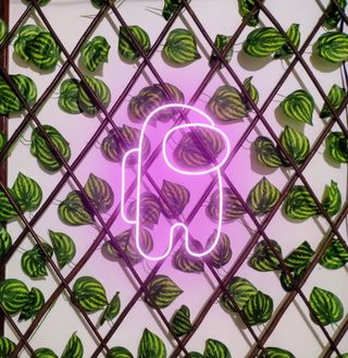 Personaggio AmongUs luminoso