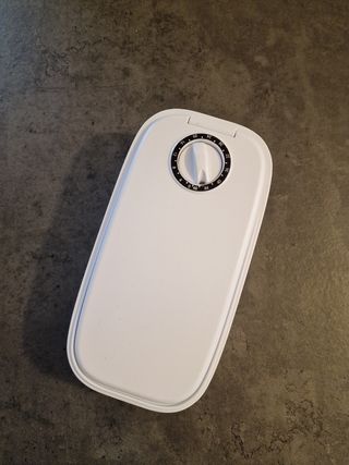 Dispenser cibo gatti 