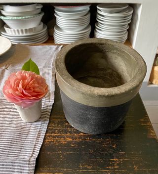 Vaso inclinato portaspezie