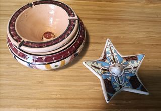 Posacenere antifumo in ceramica decorata