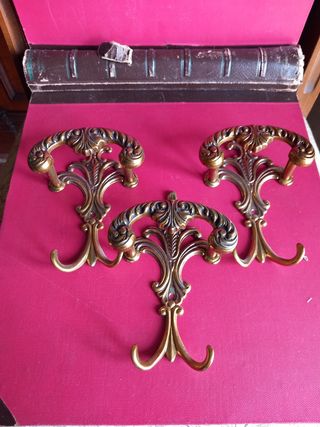 Appendigiacche in ottone 