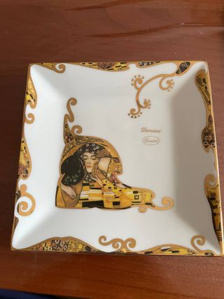 Piatto decorato in porcella Limoges