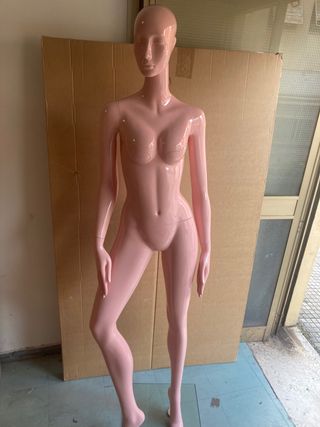 Manichino moda donna