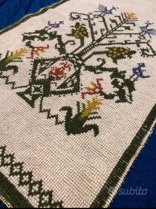 Tappeto artigianale in lana, Sardegna 
