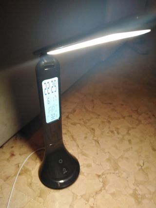 lampada LED con display 