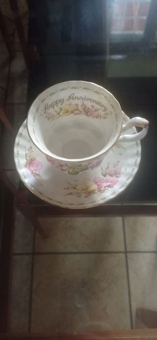 tazza da the royal albert happy anniversary
