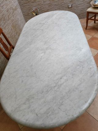vendo tavolo in marmo 