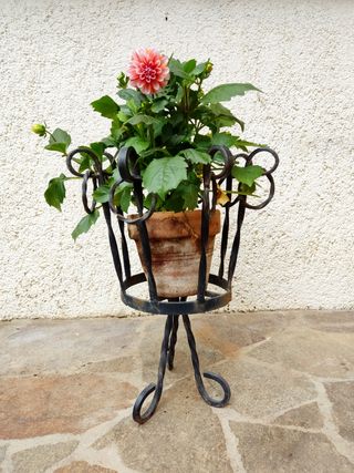 Portavasi in ferro battuto