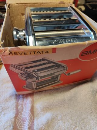 macchina per la pasta ampia