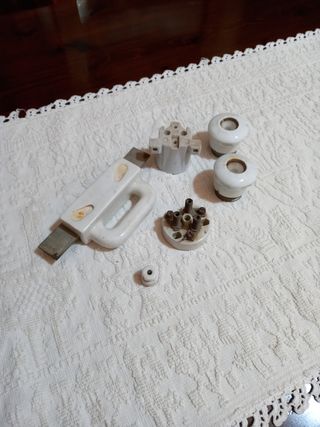 elementi vintage on porcellana