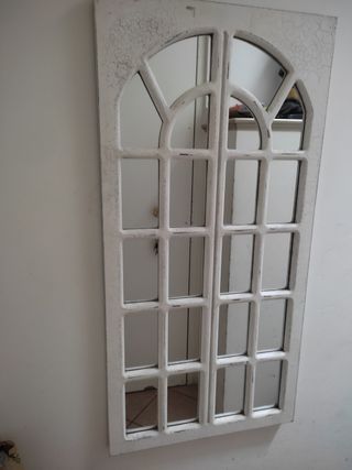 Specchio in legno bianco stile shabby