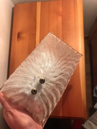 Lampada da parete in vetro satinato 