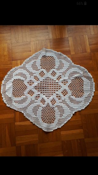 Centro tavola vintage fatto a mano cm 55x50.Nuovo 