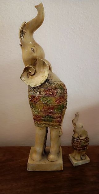 coppia eleganti sopramobili