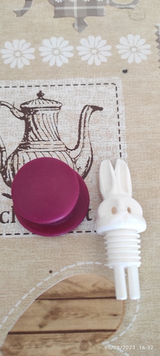 Tappo Barney / Beccuccio per versare doppio  