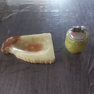 posacenere e accendino