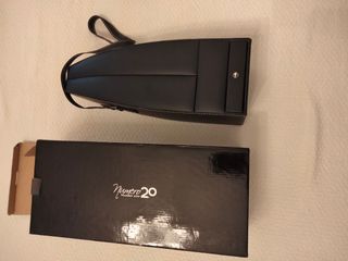 Portabottiglie in ecopelle,con accessori 