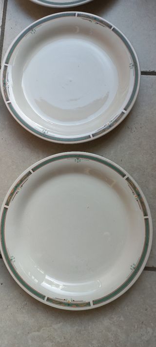 6 piatti piani nuovi in porcellana euro 5 