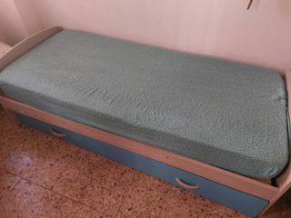 Doppio letto a ponte con doppia rete estraibile
