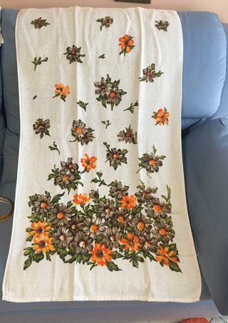 Asciugamano medio in spugna