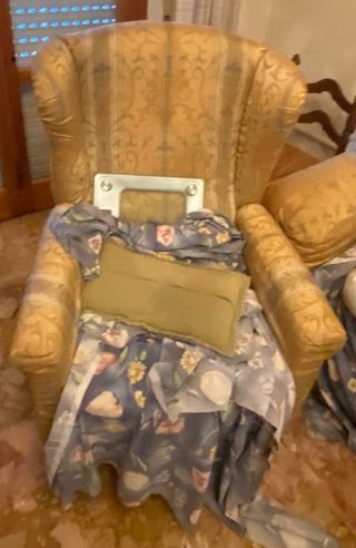 Regalo divano con poltrone