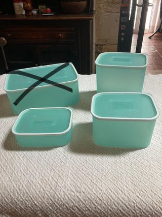 Contenitori tupperware con guarnizione