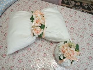 set cuscino fiocco più bon bon profumato 