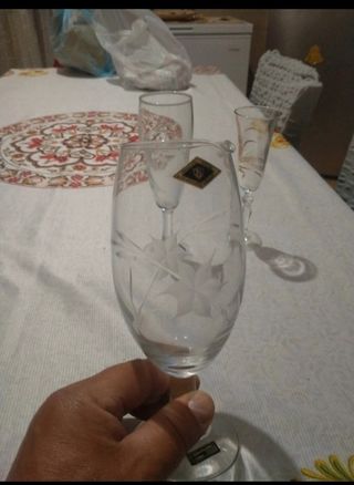4 bicchieri in cristallo 