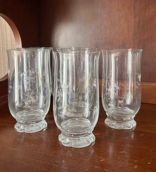 Set di bicchieri antichi lavorati
