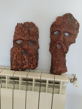 Maschere di sughero da appendere . Vintage