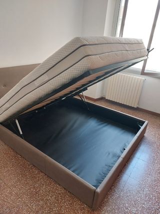 Letto matrimoniale contenitore