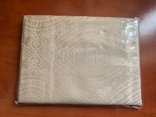 Runner per la tavola marca Frette