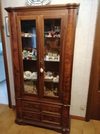 Vetrina in legno pregiato