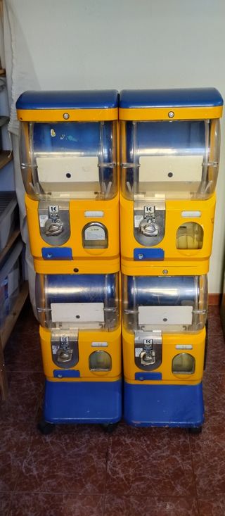 Máquina expendedora Bolas de segunda mano por 180 EUR en Gines en WALLAPOP Máquina expendedora Bolas de segunda mano por 180 EUR en Gines en WALLAPOP