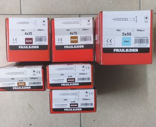 viri da legno varie misure - screws tornillos