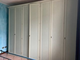 Armadio artigianale in arte povera