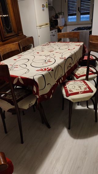 tappeto copritavolo + 6 cuscini