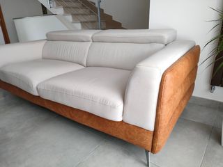 Divano 3 posti come nuovo ( 2 anni di vita )