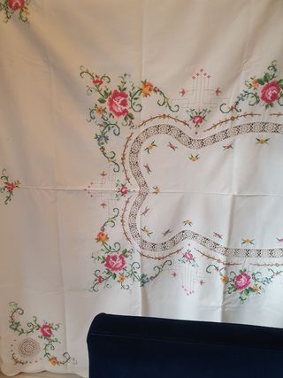 tovaglia ricamata vintage